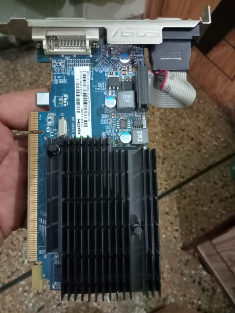 Gigabyte GV-R545D3-1GI ATI Radeon HD 5450 1GB DDR3 PCI-E Video Graphics ...