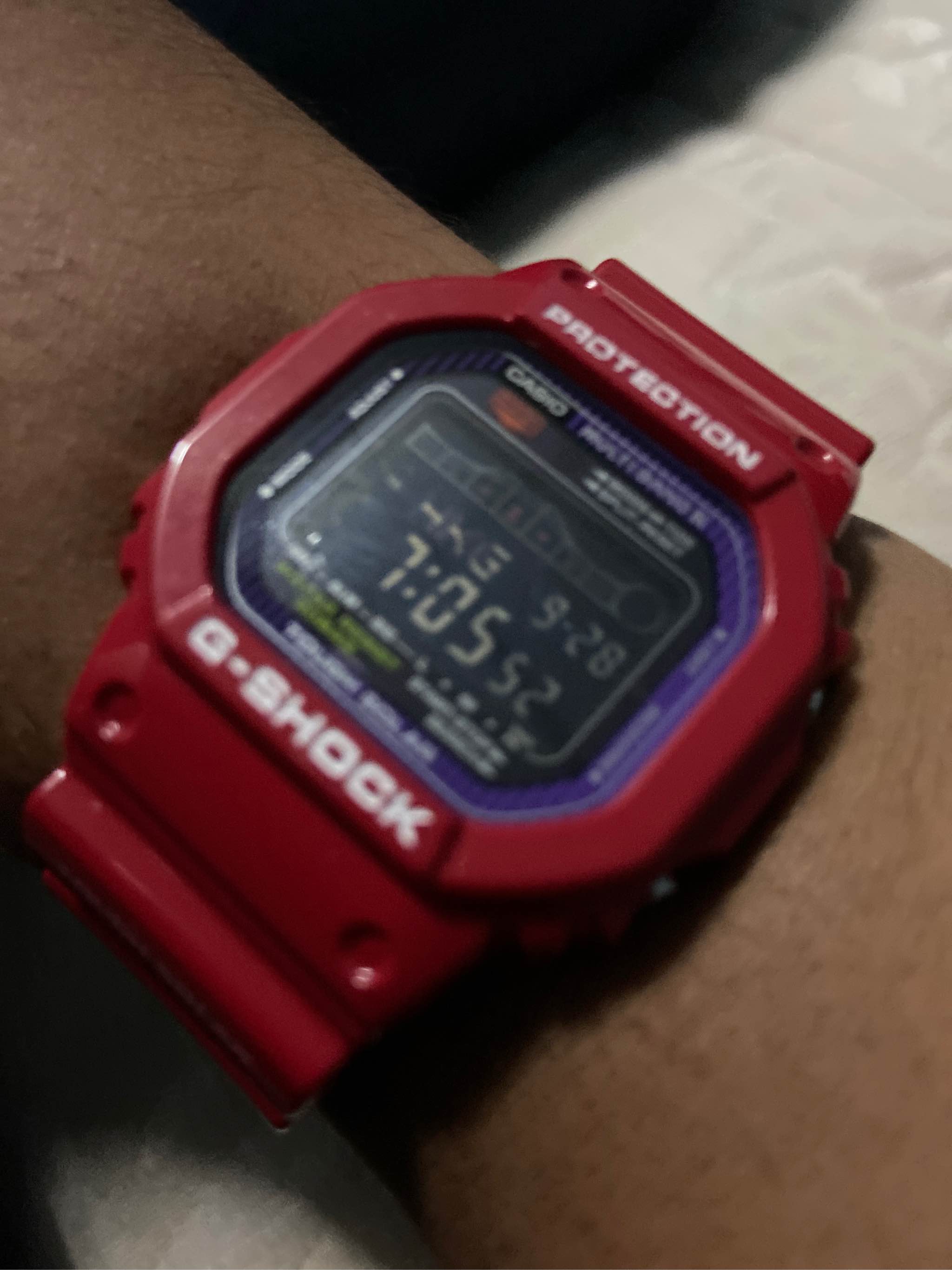 Lipan Bara Merah G Shock